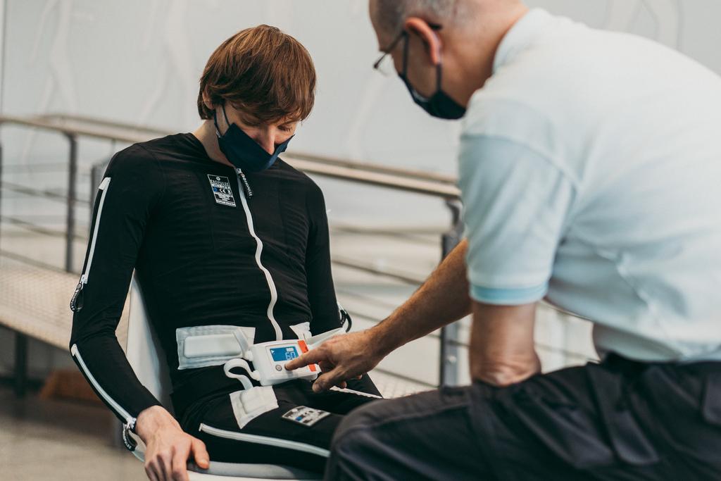 Exopulse Mollii Suit - Leistungen | Orthopädie-Technik Münsterland ...